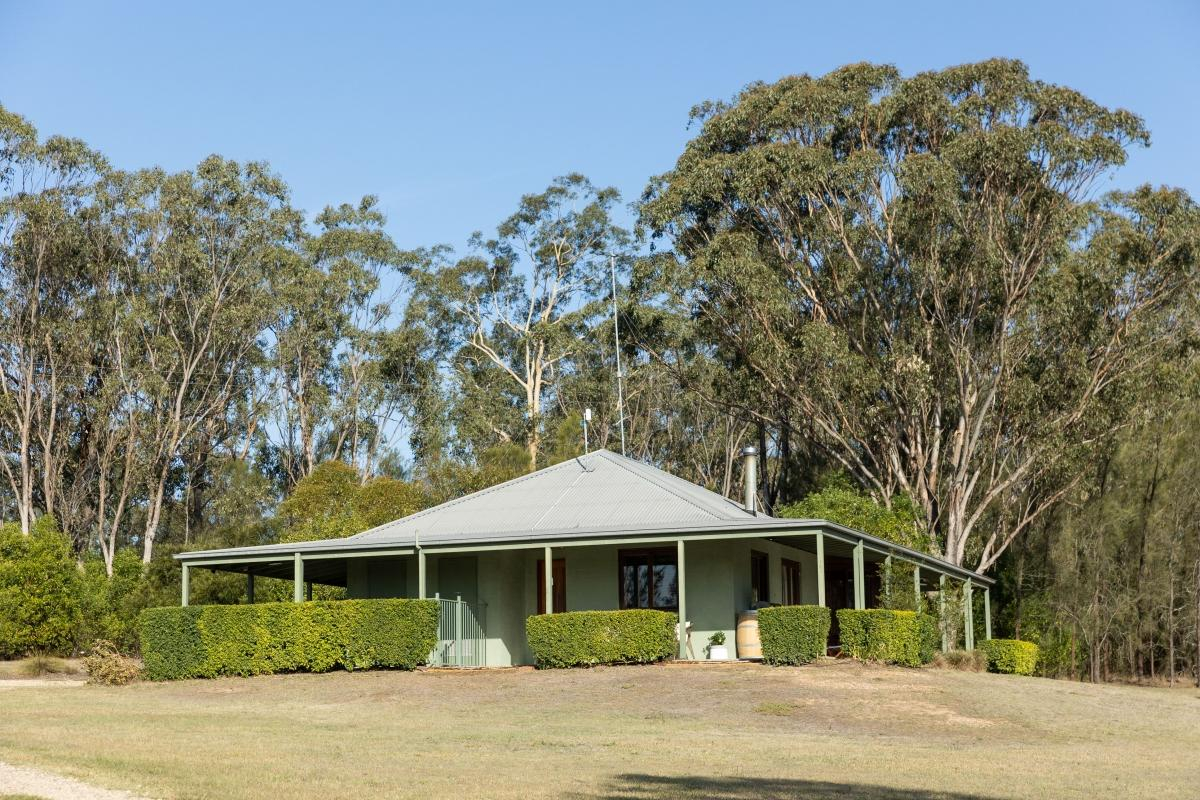 Sweetacres Sunset Ridge Cottage – Pokolbin – Hunter Valley Stays